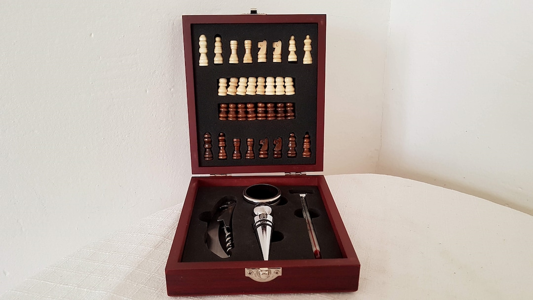 Vintage Wine & Chess Set in Presentation Box - Etsy