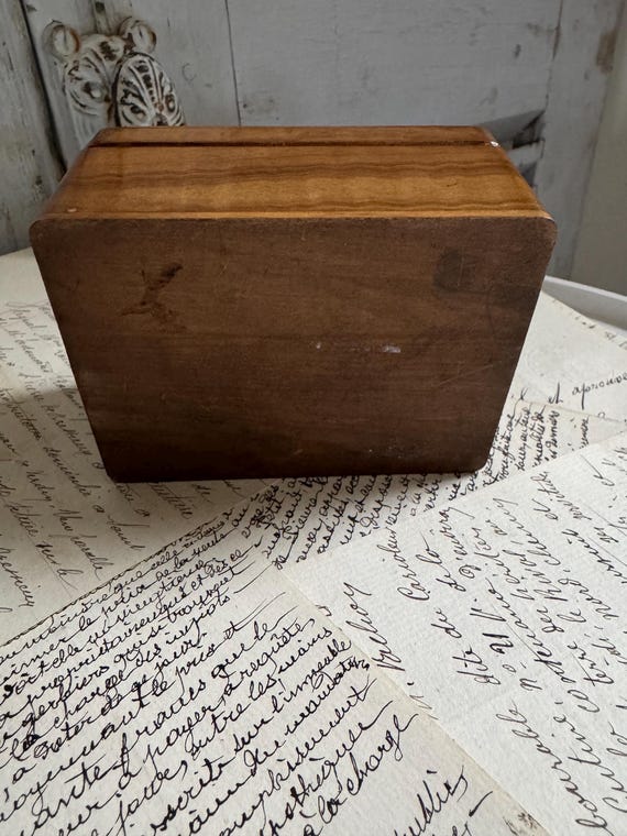 Antique French Olive Wood Box With Hand Painted Viole… - Gem