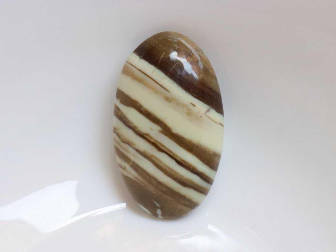 Infinite Serpentine Palm Stone, Natural Infinite Serpentine Stone ...