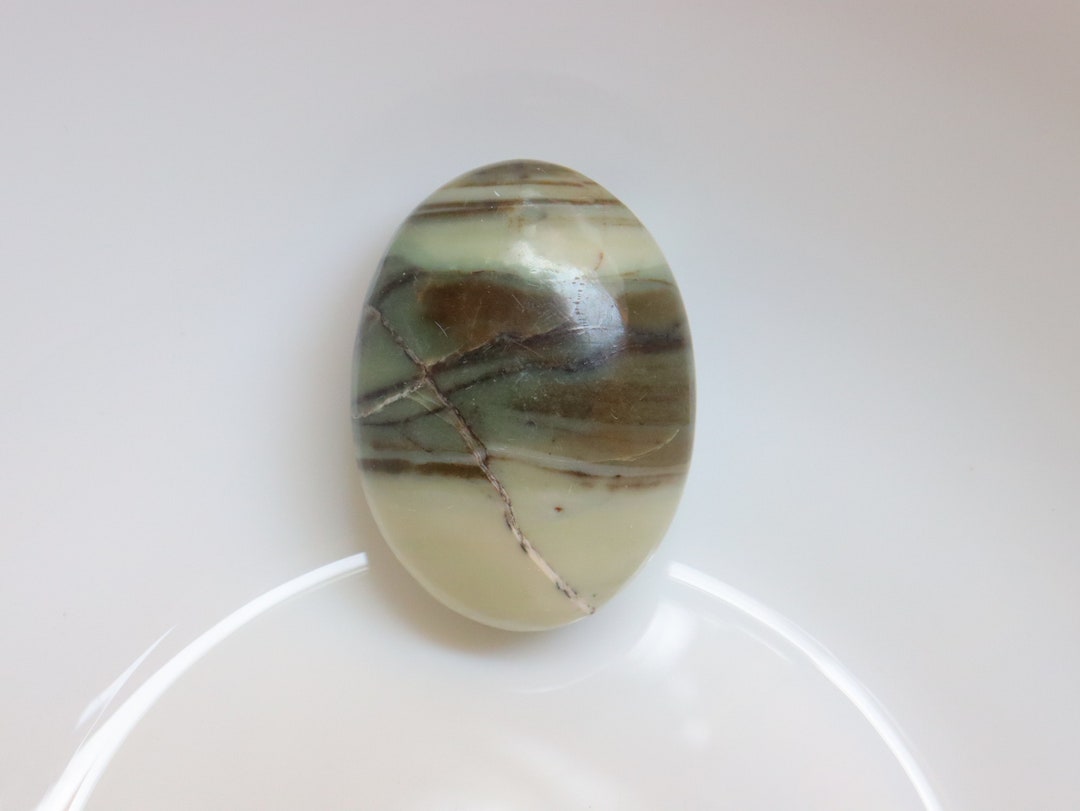 Infinite Serpentine Palm Stone, Natural Infinite Serpentine Stone ...