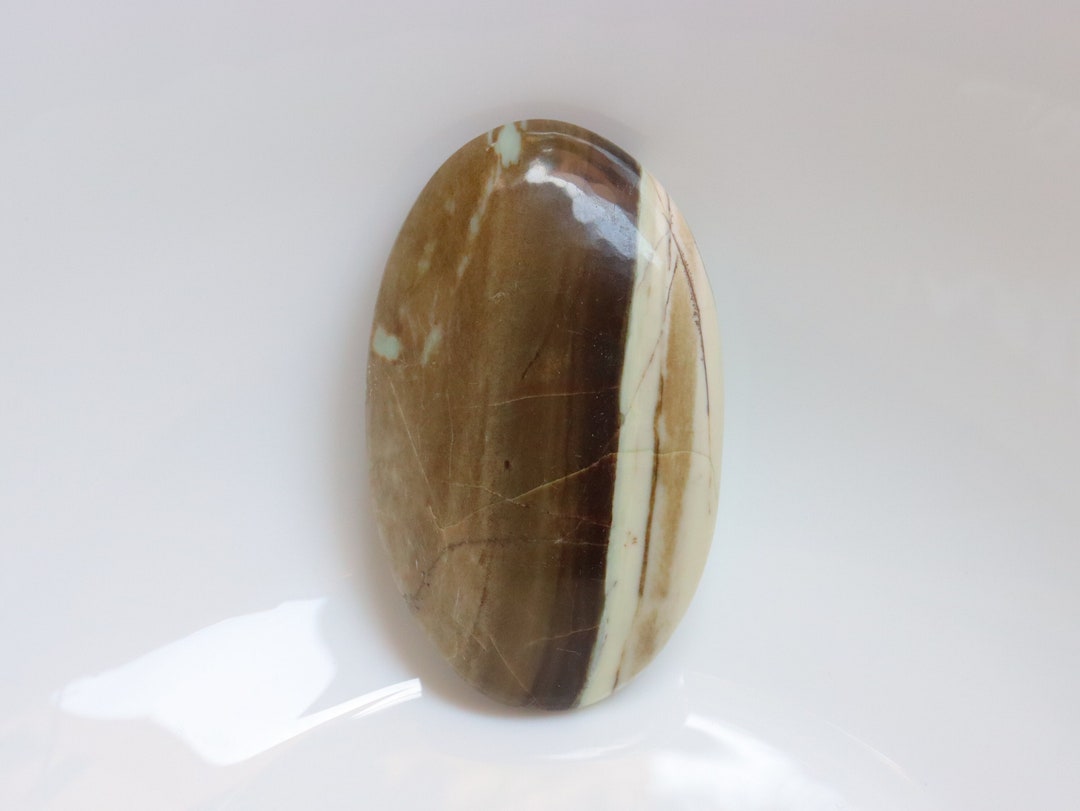 Infinite Serpentine Palm Stone, Natural Infinite Serpentine Stone ...