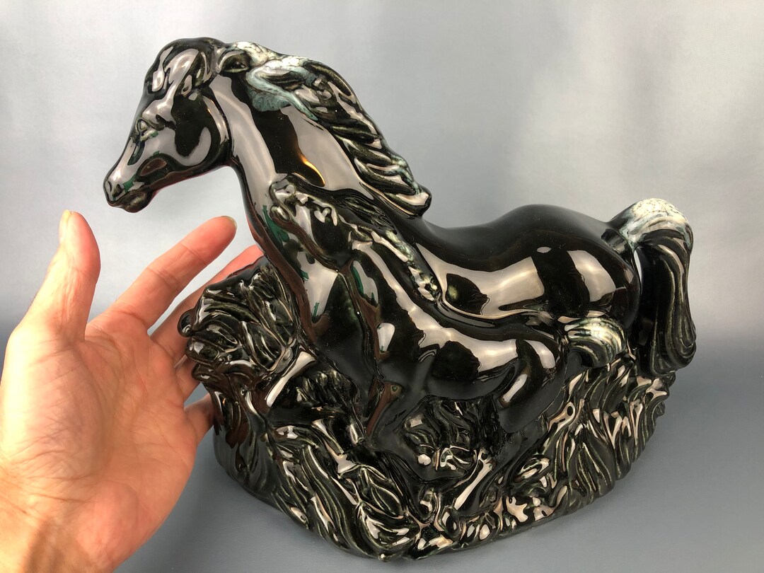 Mid Century Ceramic Horse & Colt Figurine TV Lamp. Near MINT CONDITION ...