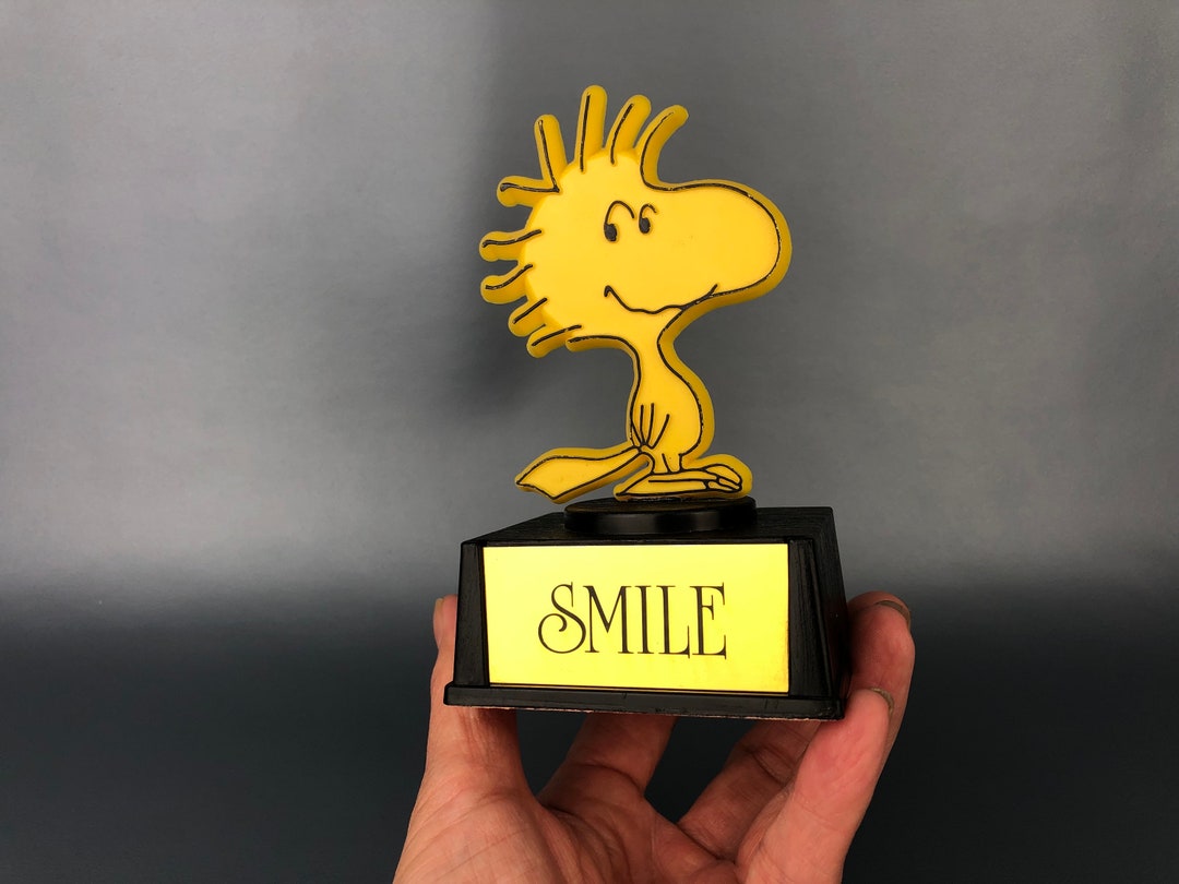 1965 Woodstock Smile Trophy by Avila. 5 Tall. Excellent Condition. - Etsy
