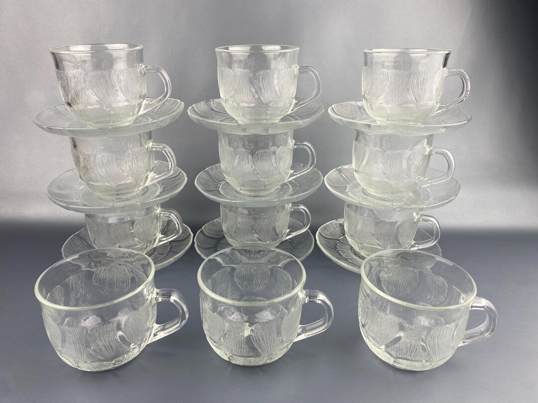 21 Piece Set Arcoroc ‘fleur’ Vintage Glass Includes 12 Cups & 9 Saucers ...