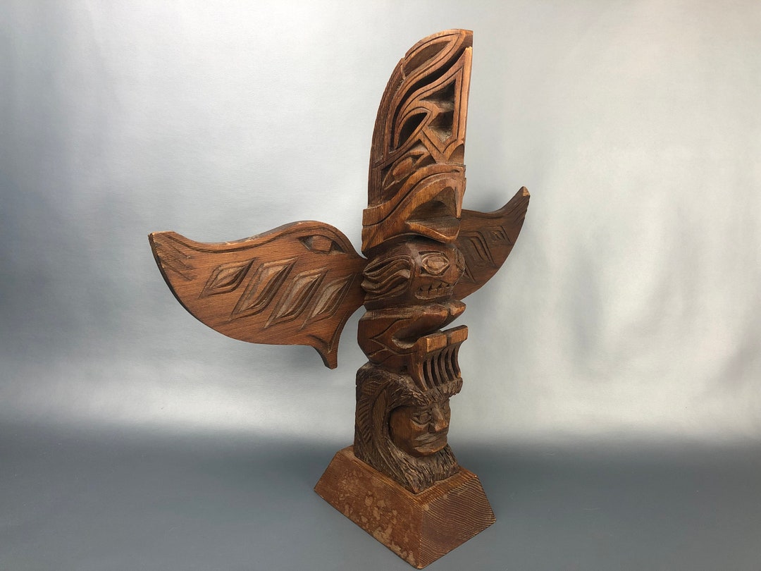 Vintage West Coast Native Hand-carved 13.75 Cedar Wood Totem Pole With ...