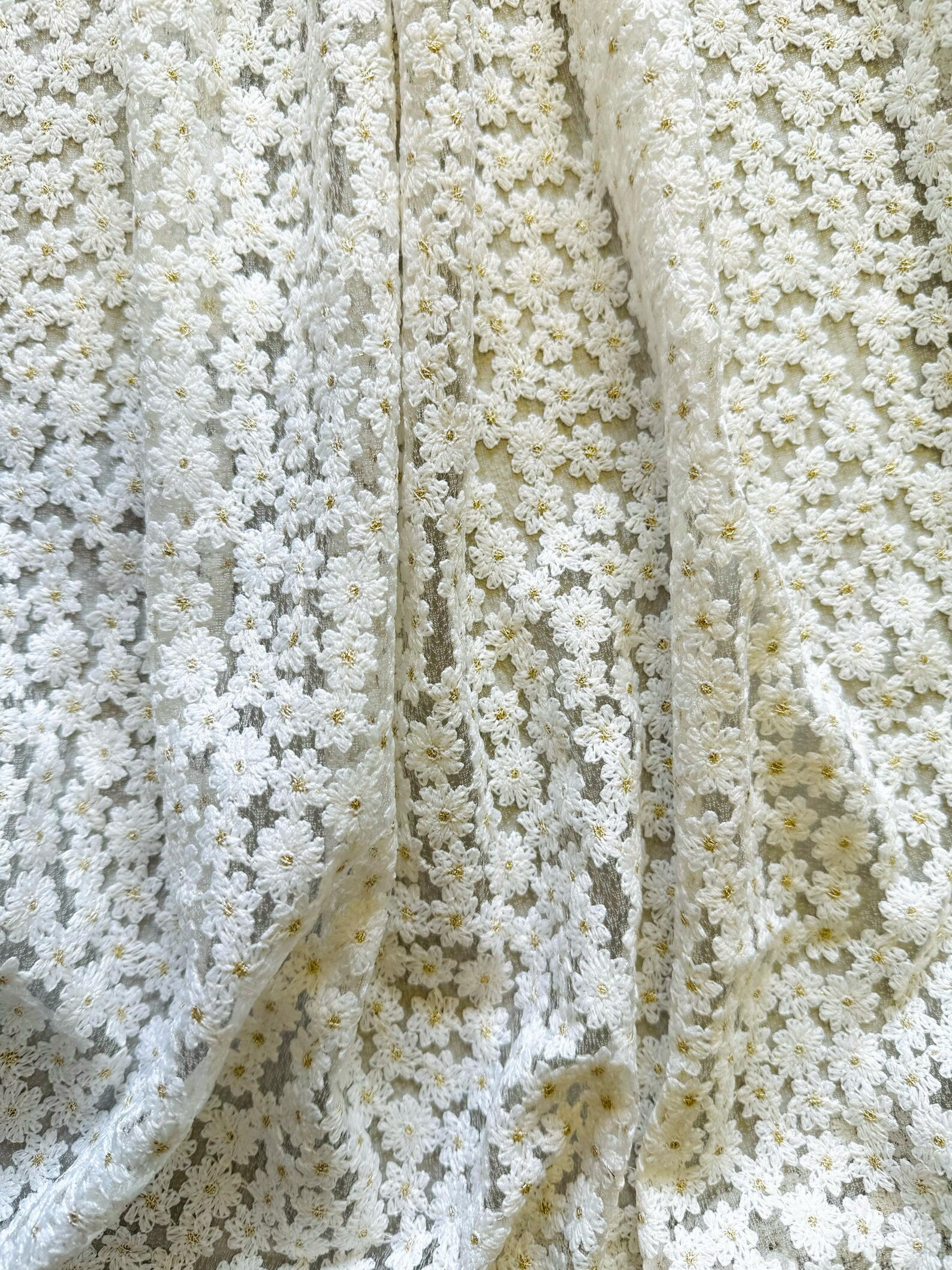 White Daisy Fabric Lace Fabric High Quality Fabric by the Metre - Etsy