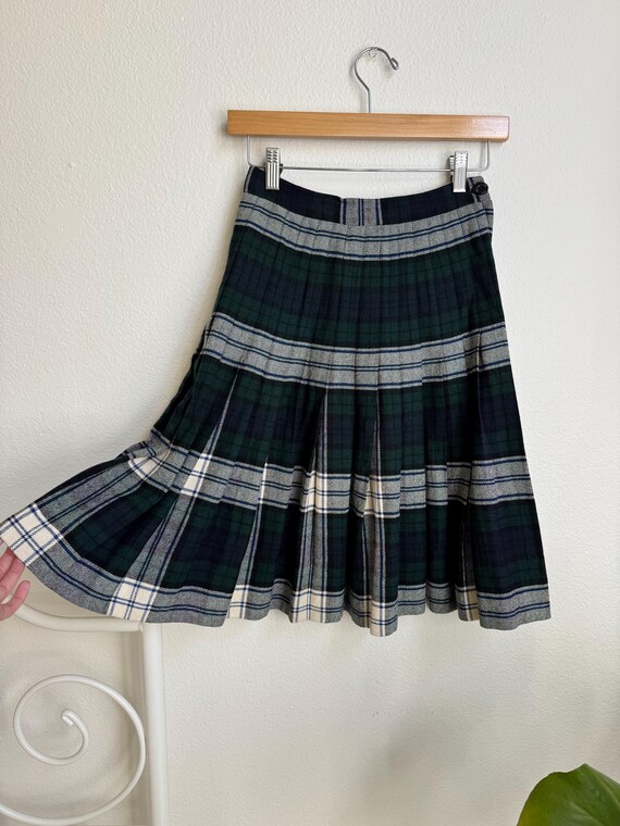 1980s/90s Vintage Preppy Dark Academia Tartan Plaid M… - Gem