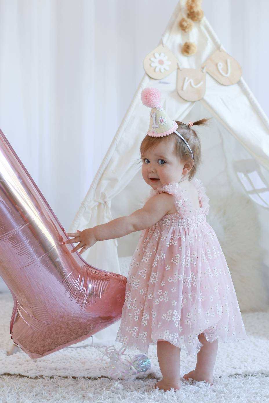 Pink Daisy Dress, Daisy Theme, Tulle Dress, Cake Smash, First Birthday ...