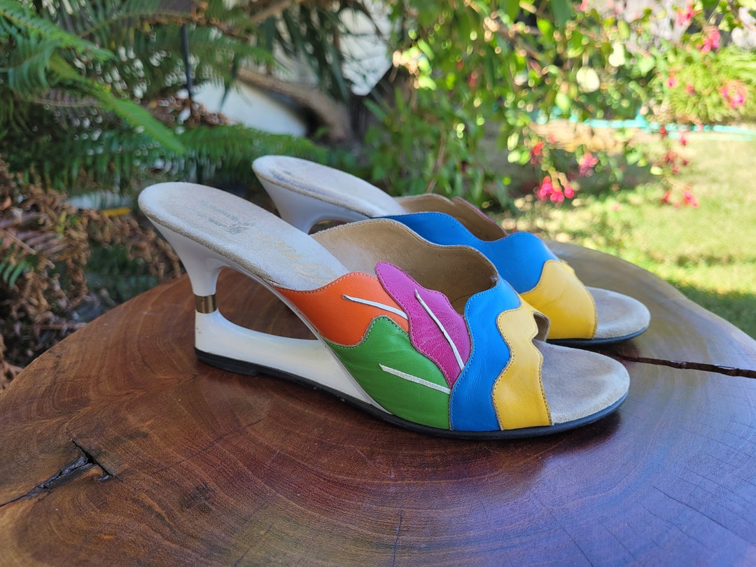 Vintage 80's Wild Artsy Keyhole Dress Shoe - Etsy