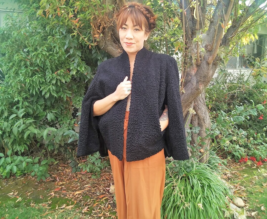 2-in-1 Broadtail Karakul Lamb Fur Coat and Cape / Size L-XL - Etsy