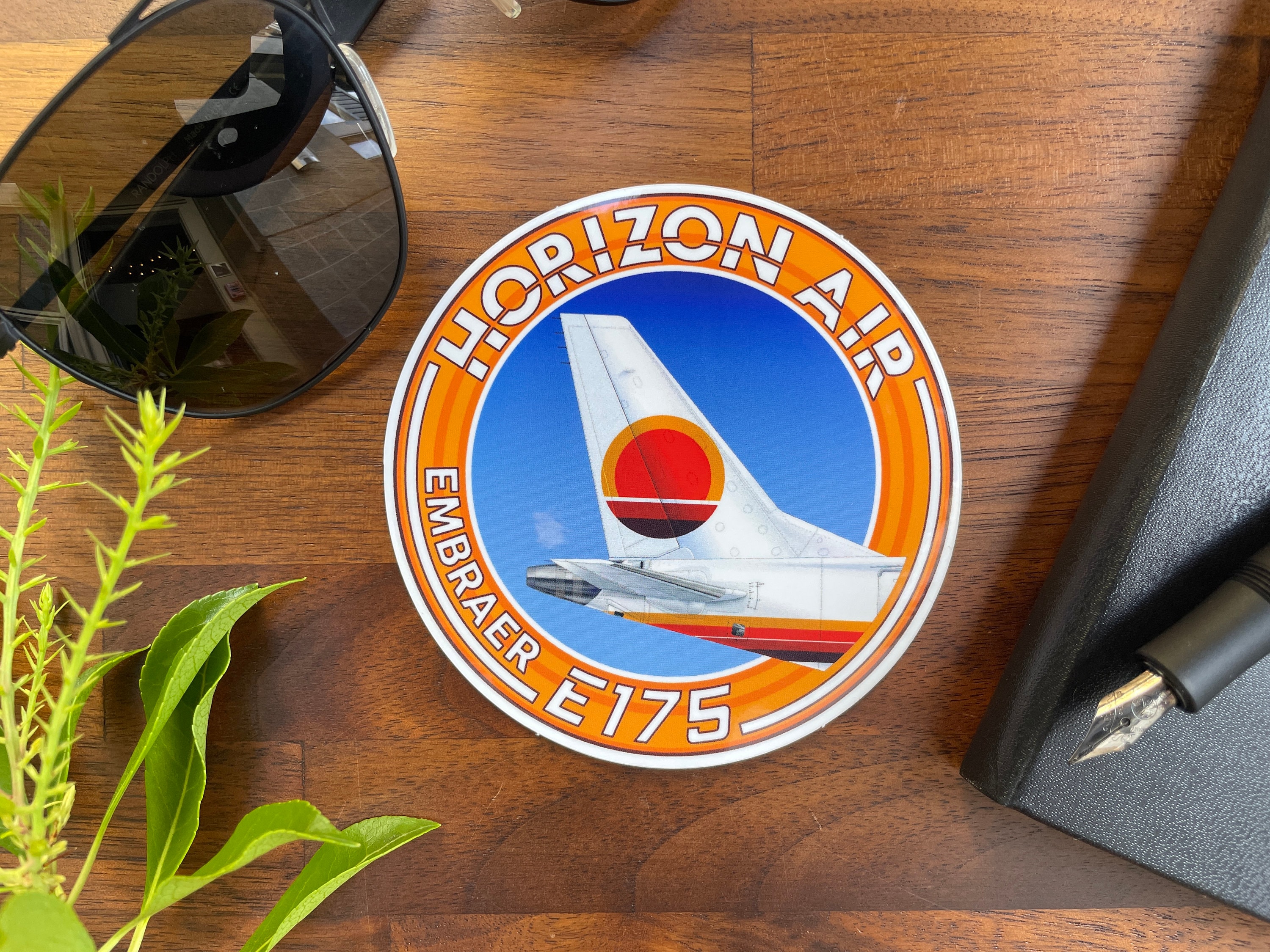 Horizon Air - Embraer E175 Vinyl Sticker - Etsy