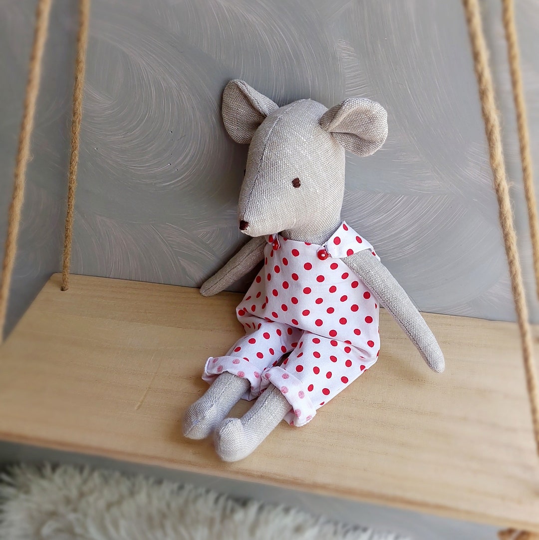 Muis gevulde pop in romper 10 patroon en tutorial, muispatroon, voor ...