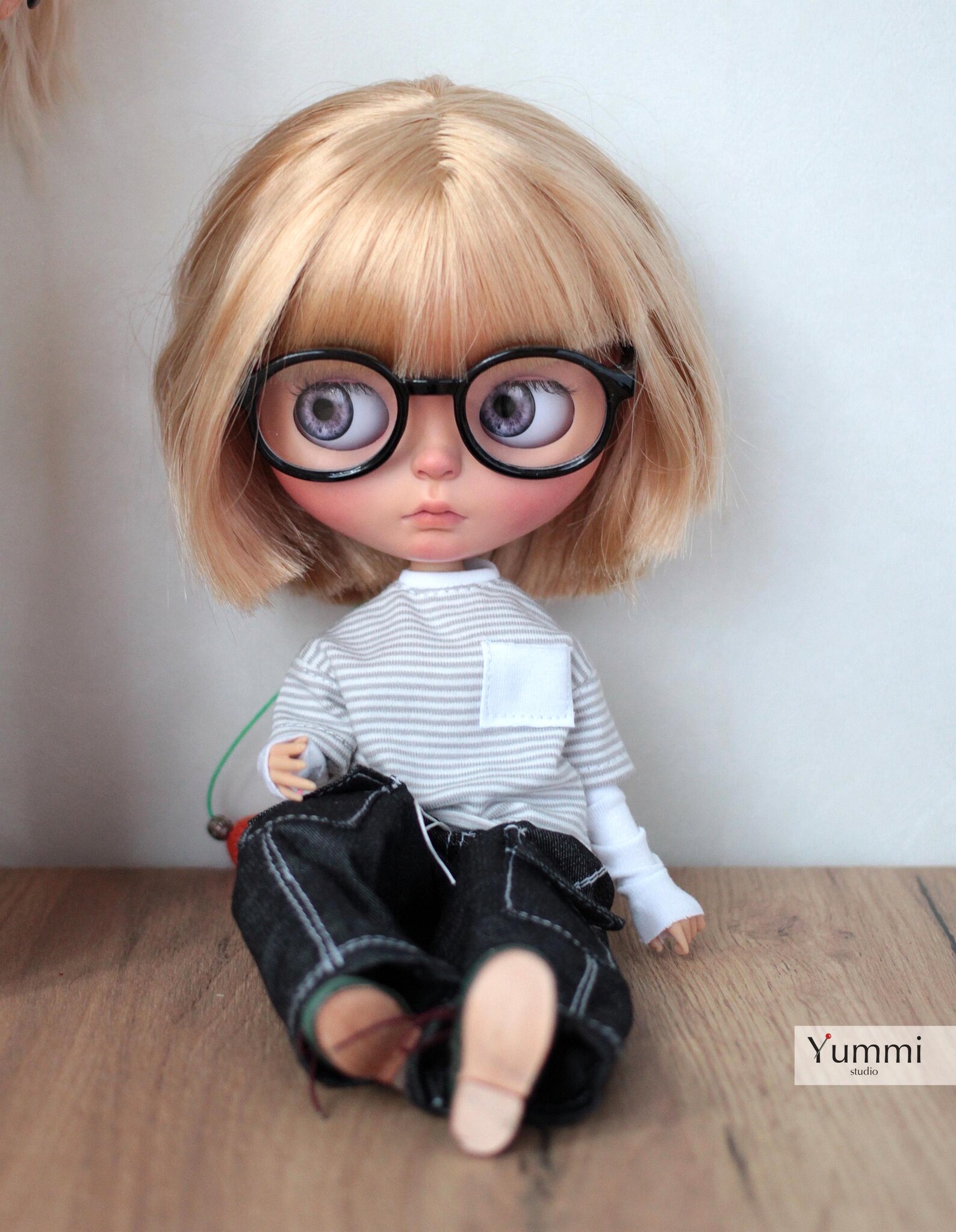 Oversized T-shirt, Wide Trousers With Patch Pockets for Neo Blythe ...