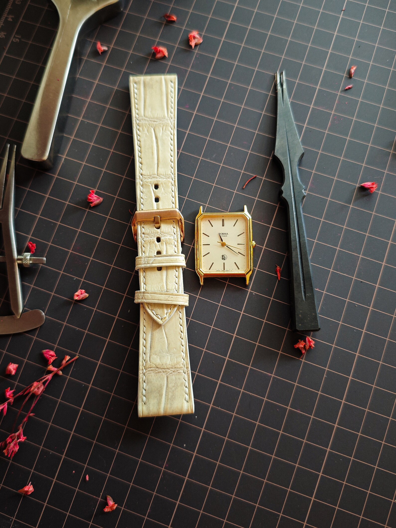 White Himalayan Alligator Leather Watch Strap: Handmade Classic Watch ...