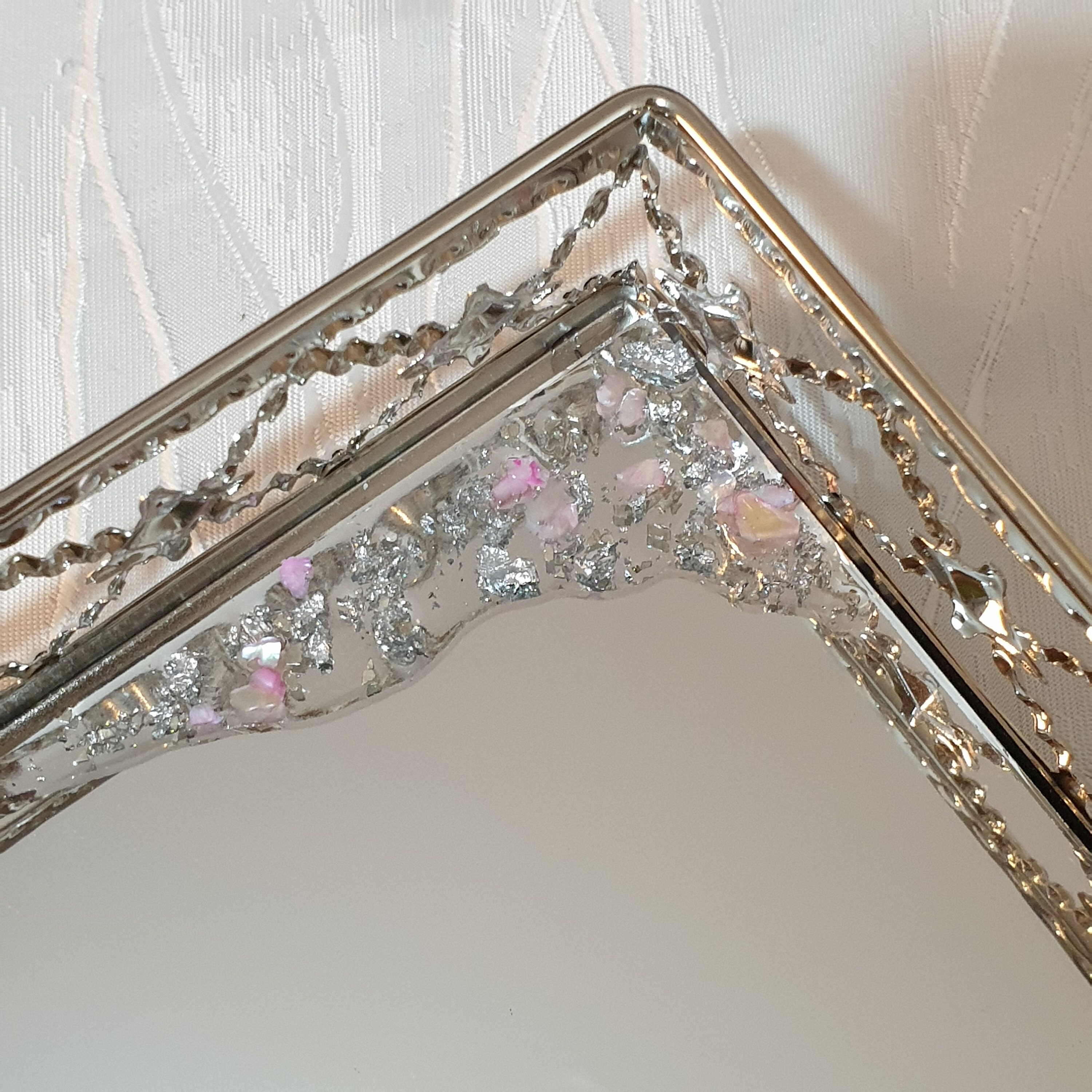 Silver Mirror Tray for Coffee Table in White Color Decorative With ...