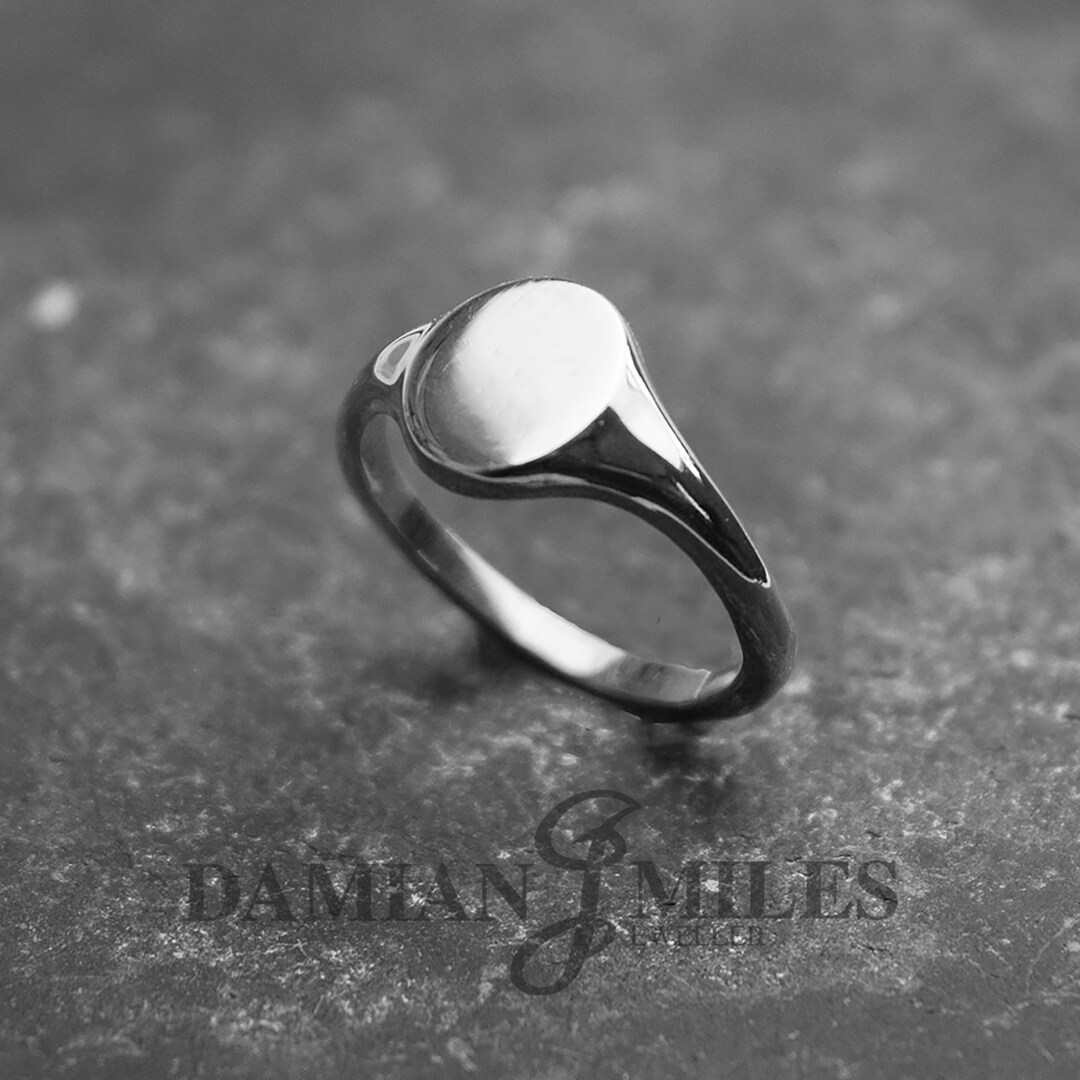 US Sizes Lady's Oval Signet Ring. Small, Sterling Silver Signet Ring ...