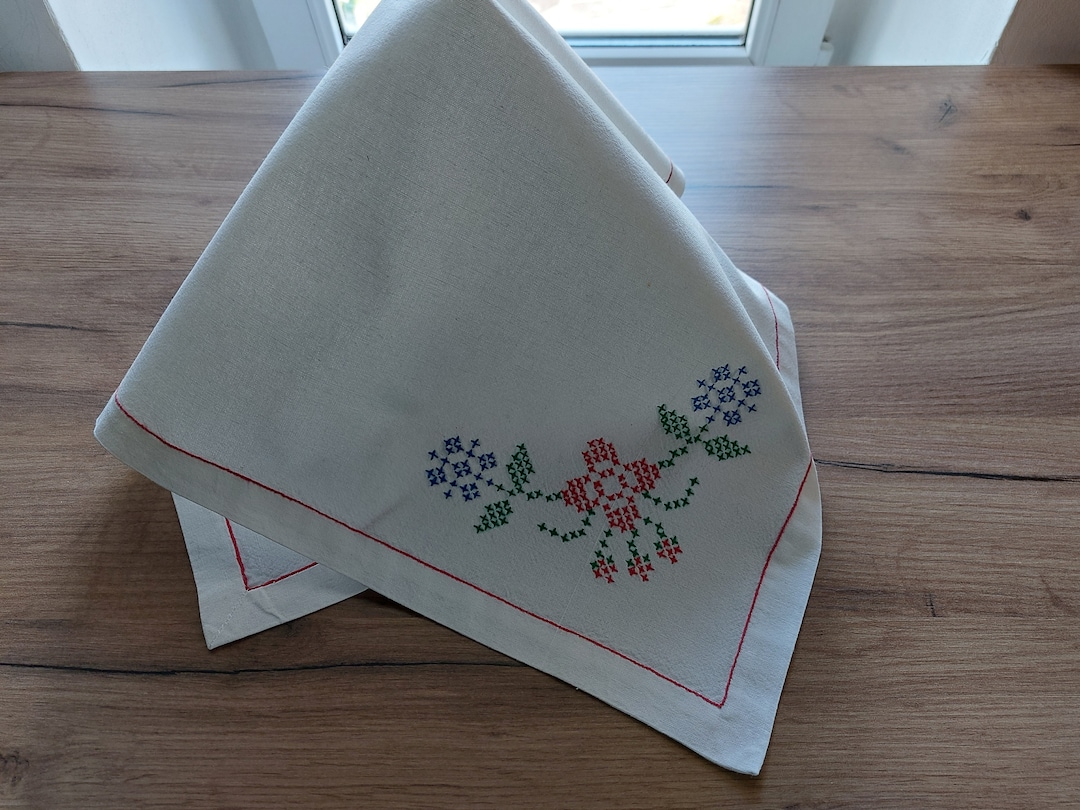 50s Hand Embroidered Scandinavian Table Mat , Vintage Cross Stitch ...