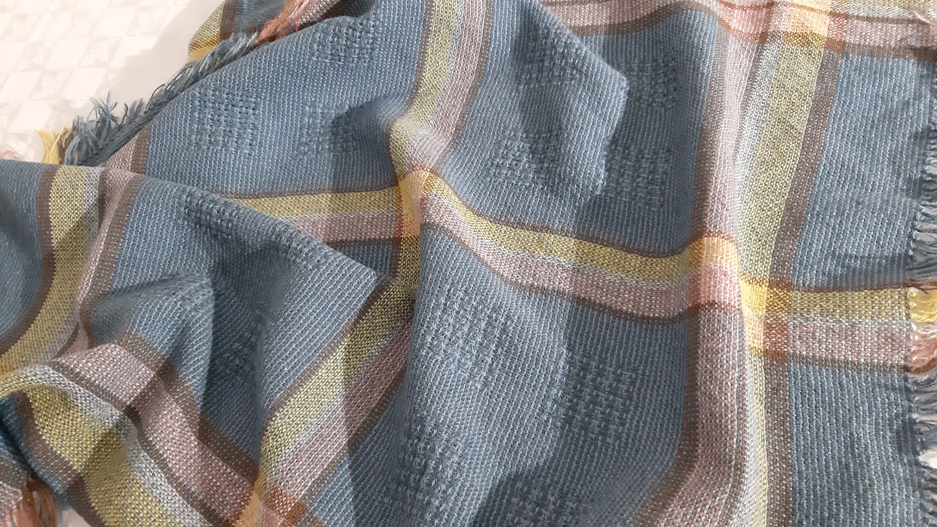 Vintage Woven Wool Tablecloth With Fringes Kitchen - Etsy UK