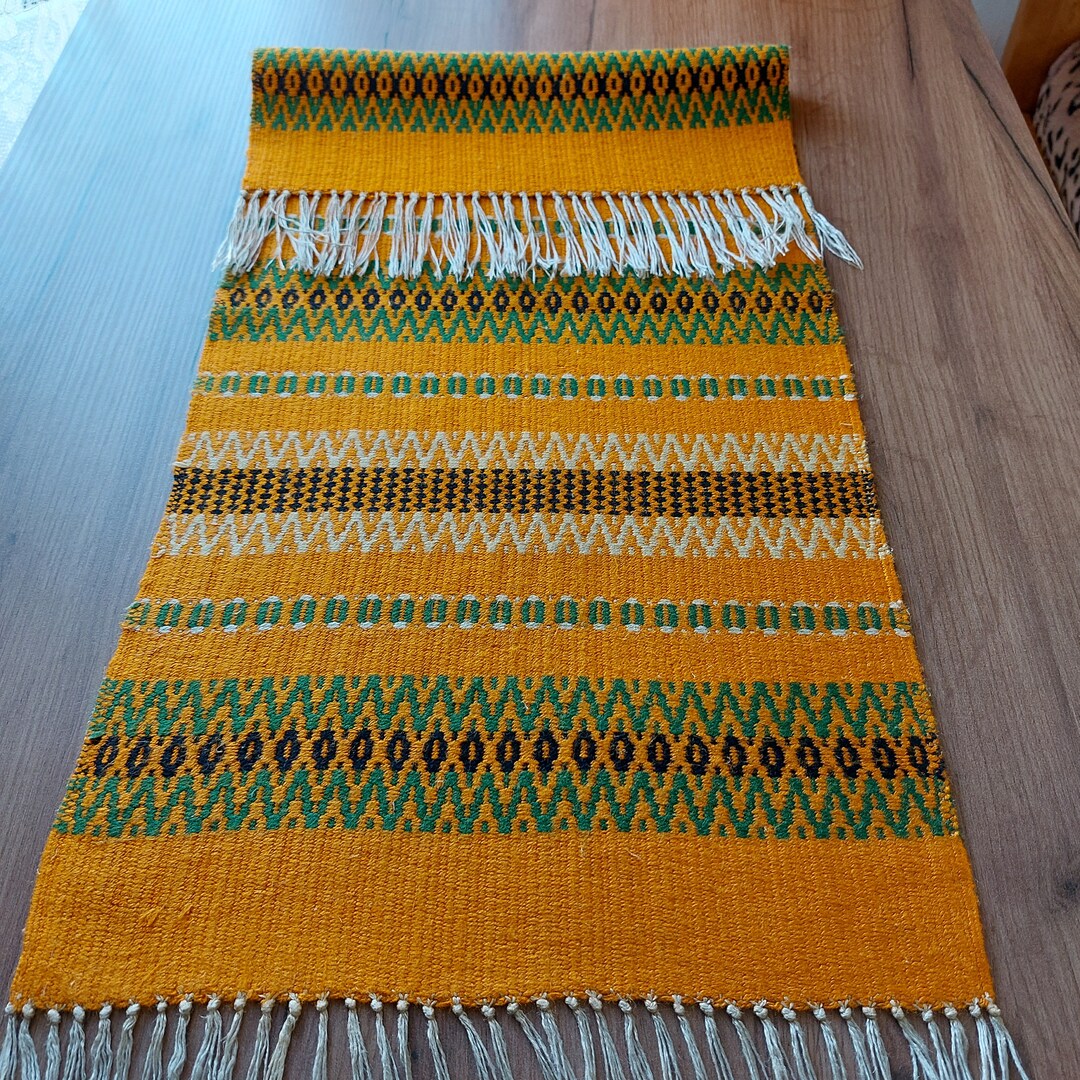 Vintage Handwoven Wool Short Table Runner Table Topper - Etsy