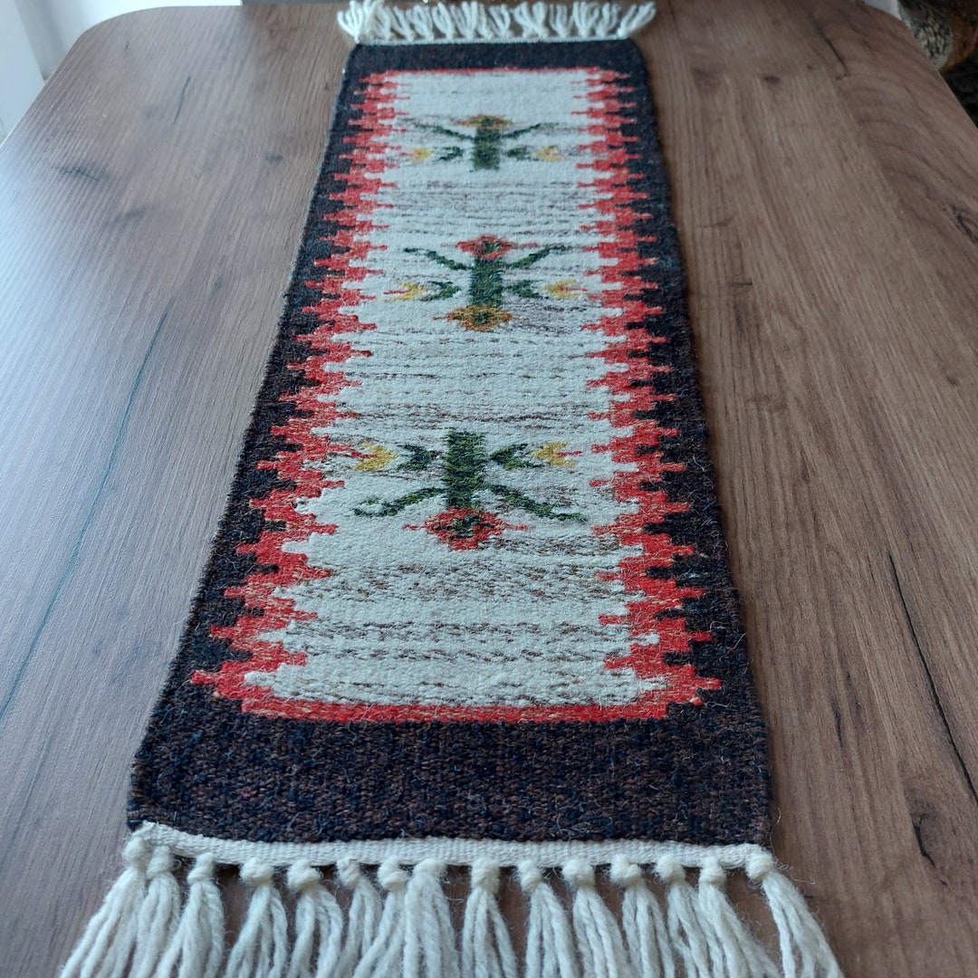 Vintage Handwoven Wool Table Topper, Short Table Runner , Vintage Table ...
