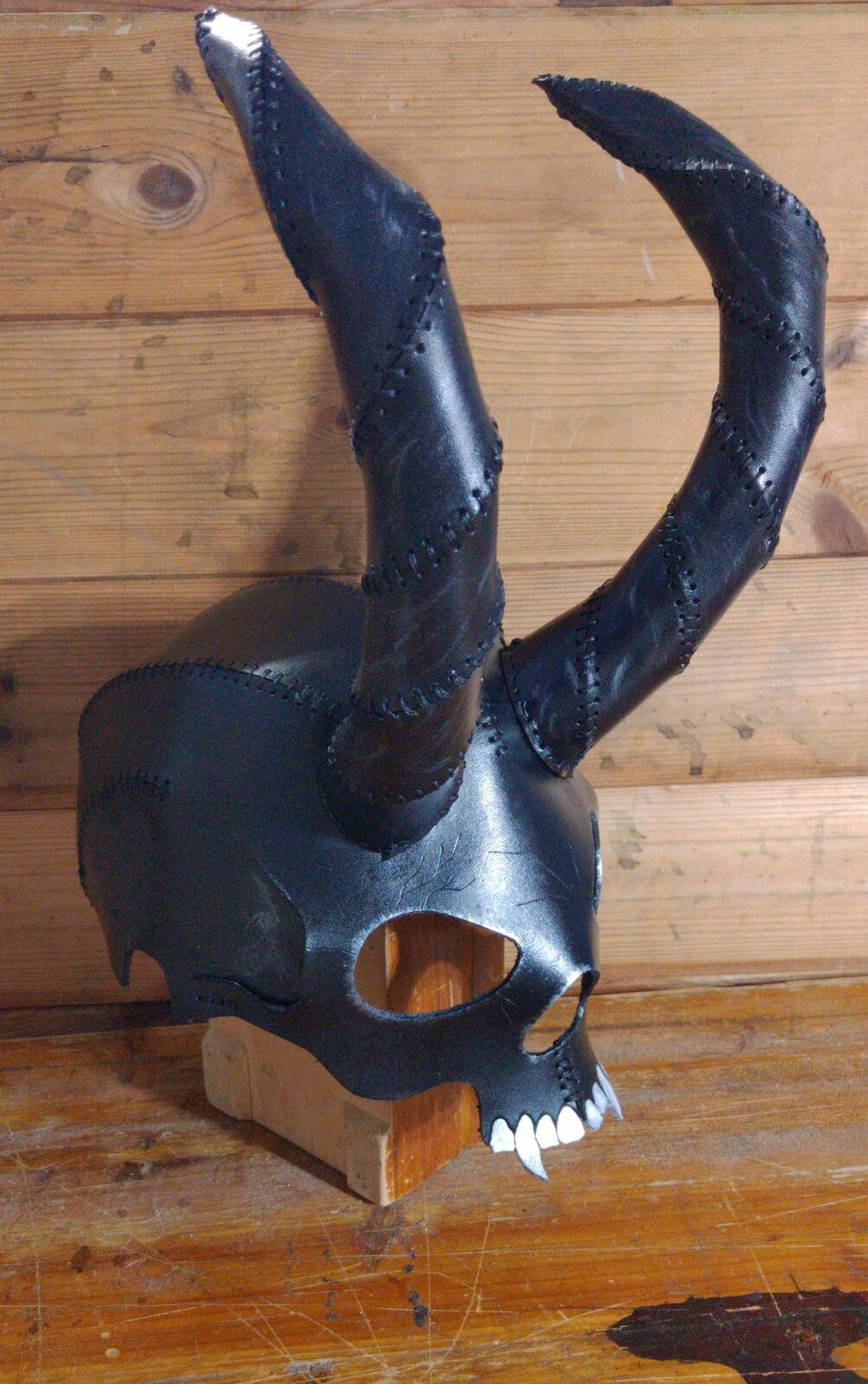 Leather Skull Helmet Elmo Teschio in Cuoio Made in Italy - Etsy