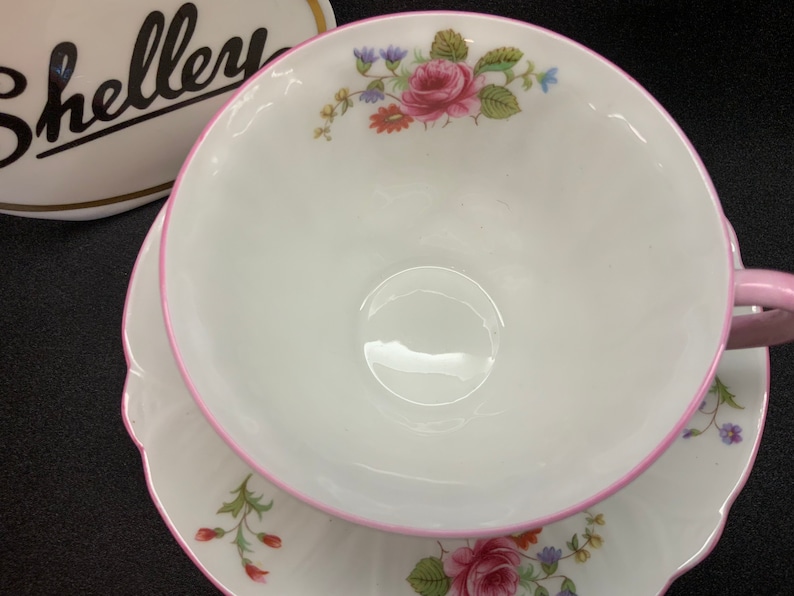 Shelley Roses and Red Daisy Teacup Set - Etsy