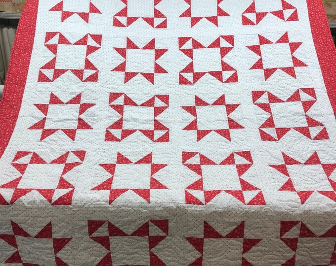 Red and White Sawtooth Star Quilt - Etsy