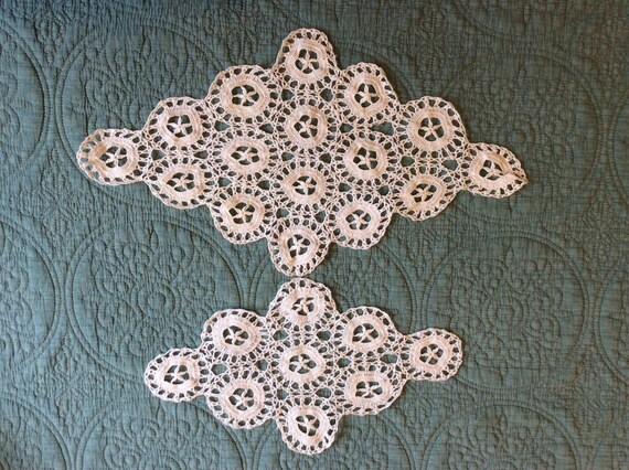 Vintage Diamond Shaped White Doilies - Etsy