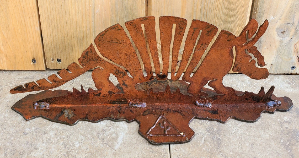 Iron Armadillo on Base | Metal Yard Art ~ Texas Southwest Sonoran ...