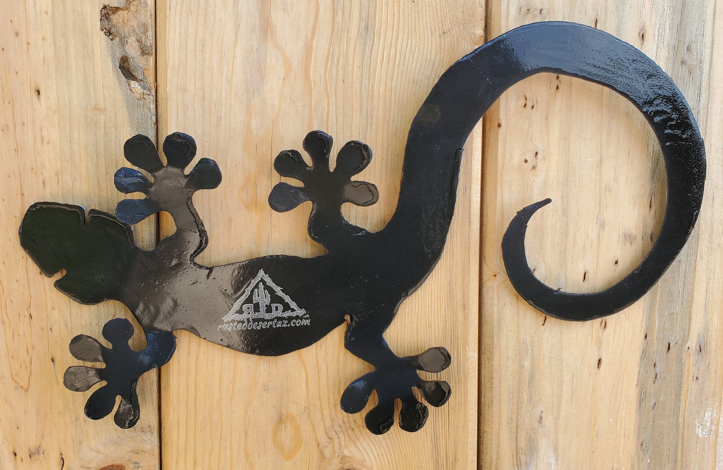 Hand Painted Iron Gecko Metal Art Green Blue Wall Mounted - Etsy