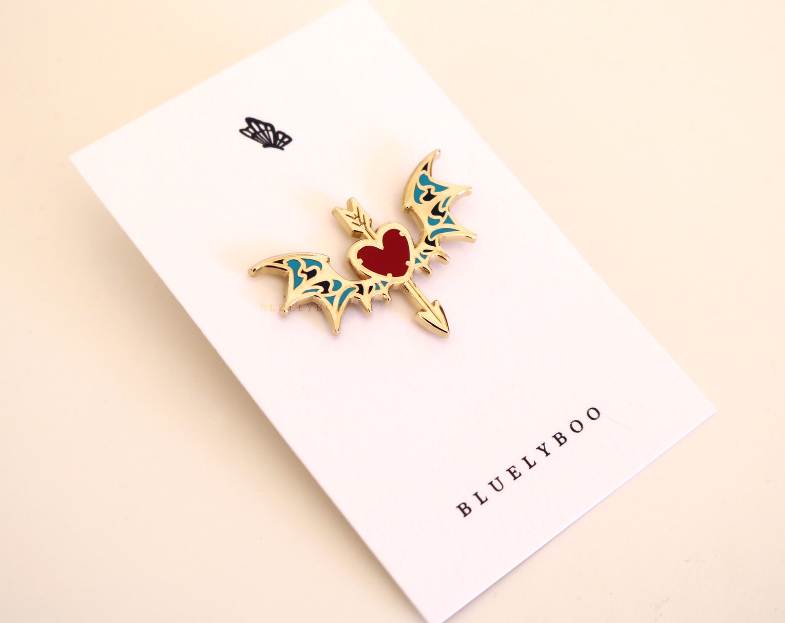 Heart & Wings Pin - Gold Hard Enamel Lapel Pin Fantasy Book Dnd Arrow ...