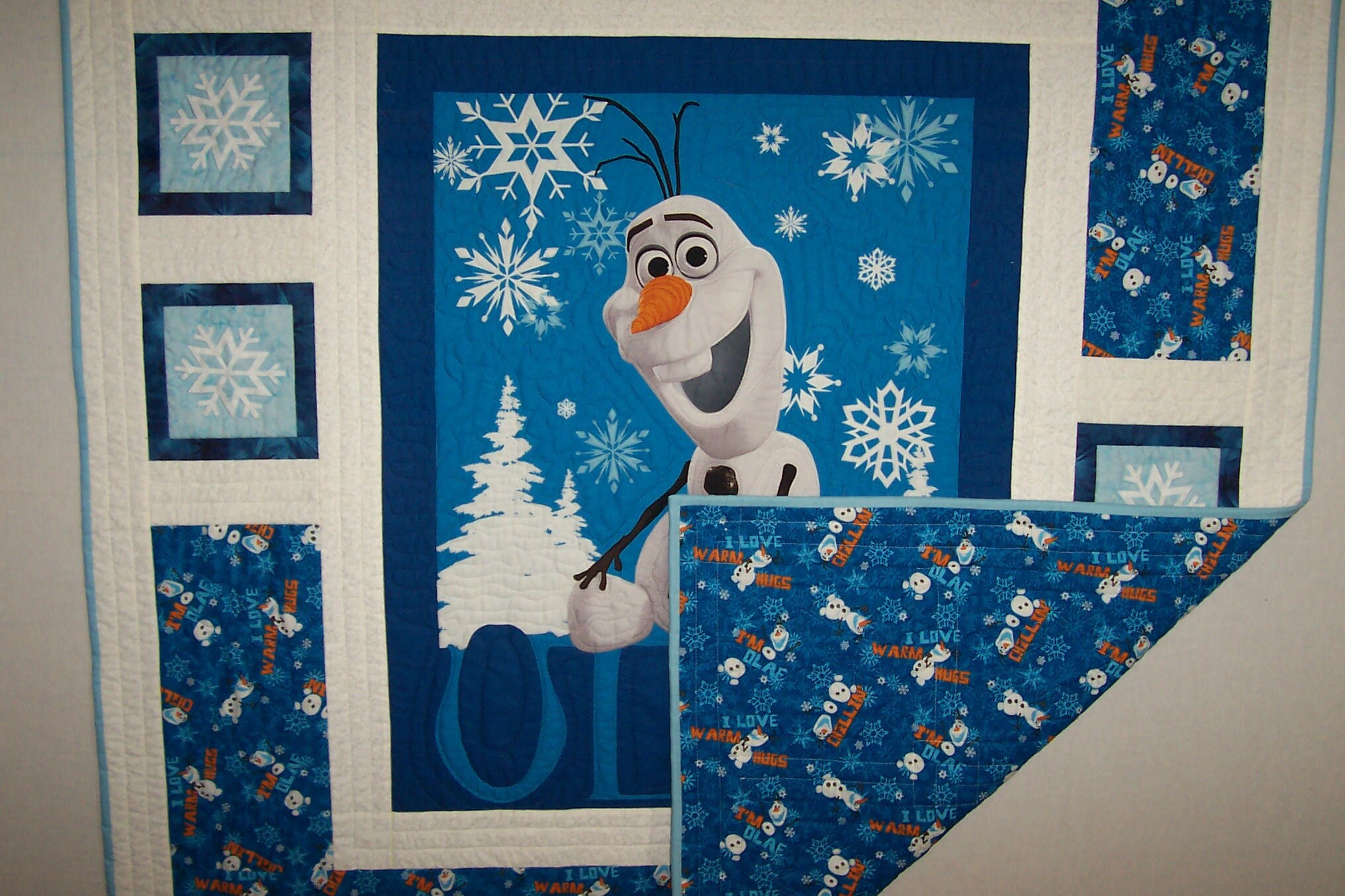 Handmade Licensed Fabric Frozen Olaf Snowflake Quilt Unique Design ...