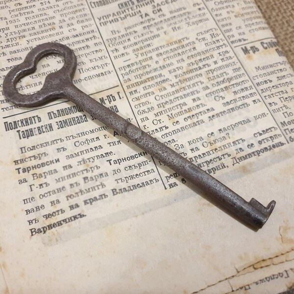 Large Brass Key - Etsy