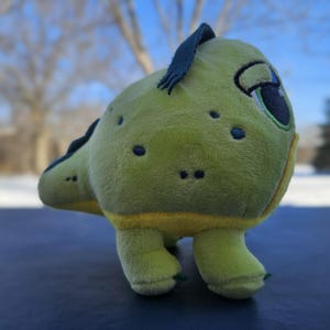 The Dragon Prince Inspired Glow Toad Baitlings Plush Hat Sneezles ...