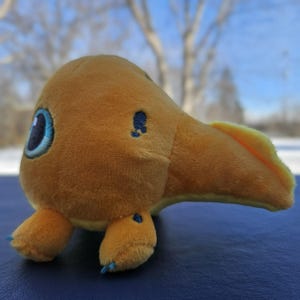 The Dragon Prince Inspired Glow Toad Baitlings Plush Hat Sneezles ...
