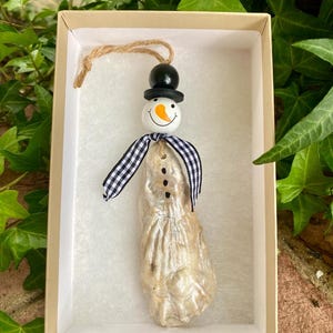 Snowman Oyster Shell Ornament - Etsy
