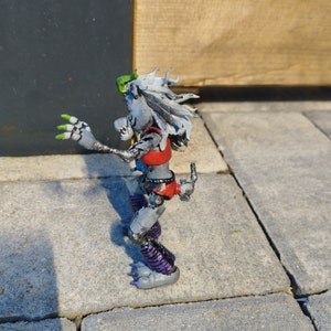 Broken Roxanne Wolf - Etsy