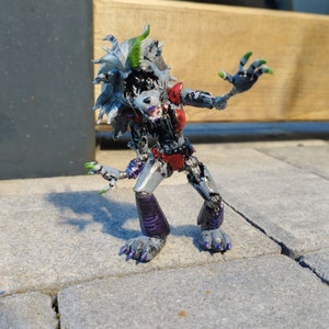 Broken Roxanne Wolf - Etsy