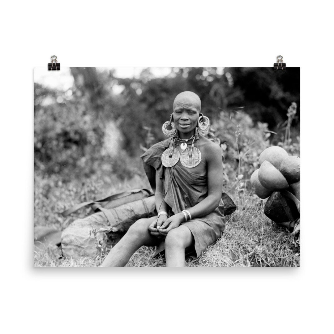 African Queen Beautiful Masai Woman 1910s, Africa Vintage Photography ...