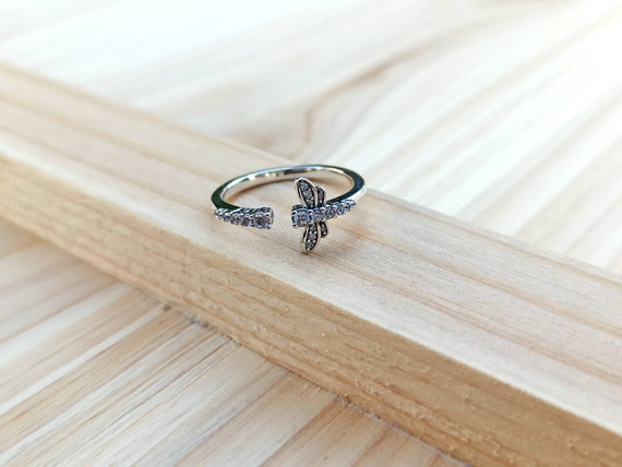 Sparkling Dragonfly Open Ring 2024 www.alhudapk