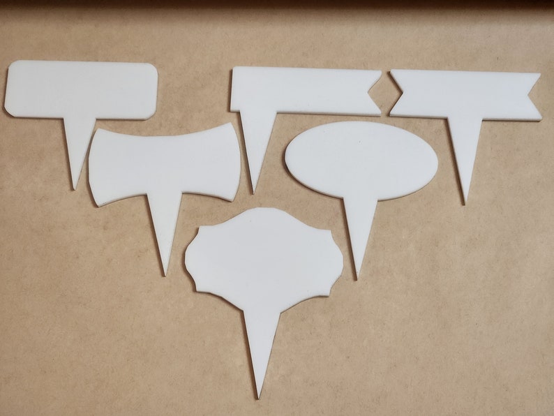 BLACK or WHITE - Acrylic Blank Label Spike Shape 3mm Thick 70mm to ...