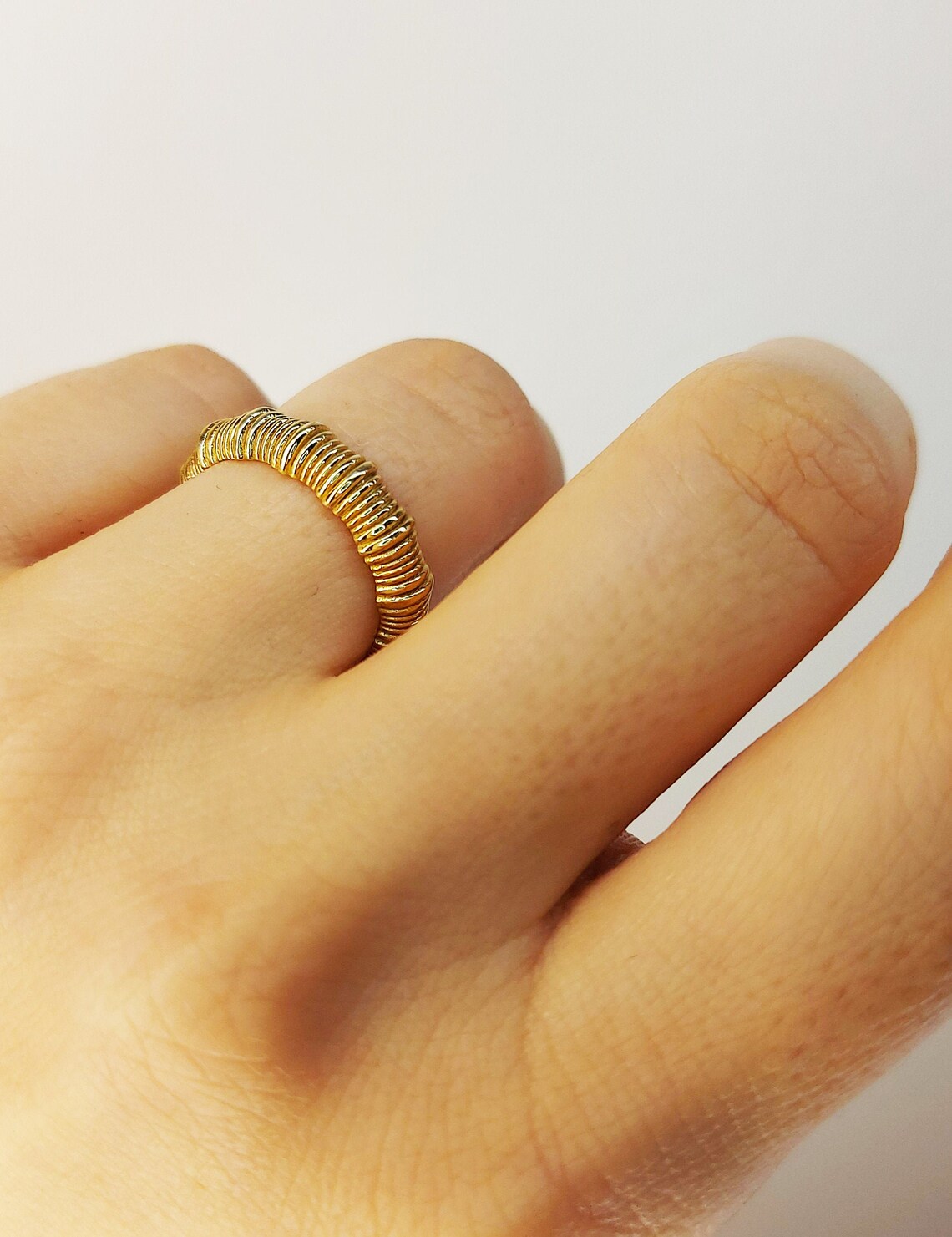 14K Solid Gold Handmade Worm Ring Wedding Band Gift for Her - Etsy