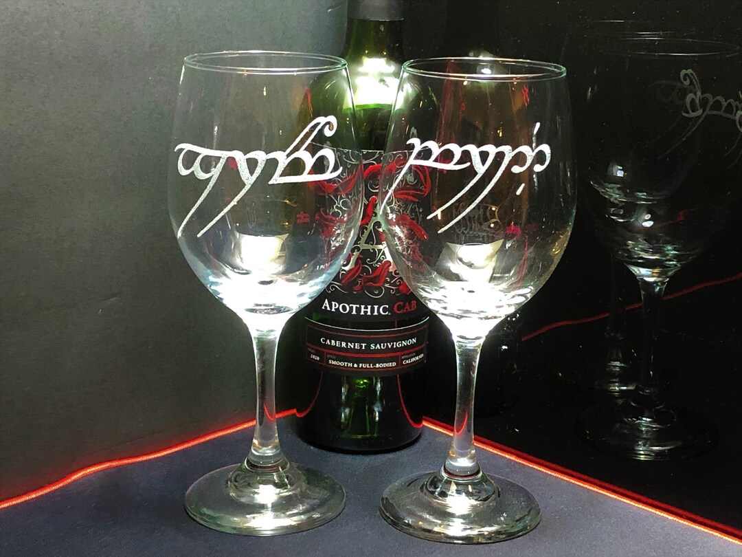 Elvish Glasses, Bride and Groom Elven Wine Glasses, Wedding Glasses ...