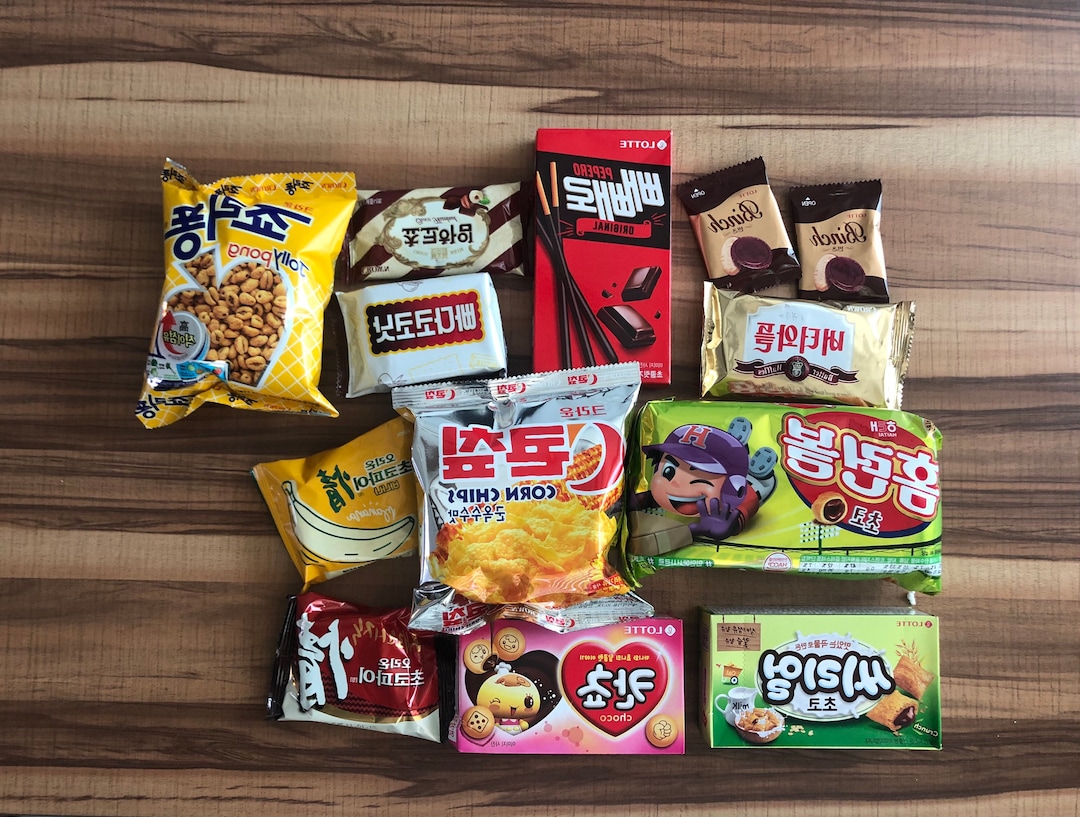 A Taste of Korea Mini Snack Box - Etsy