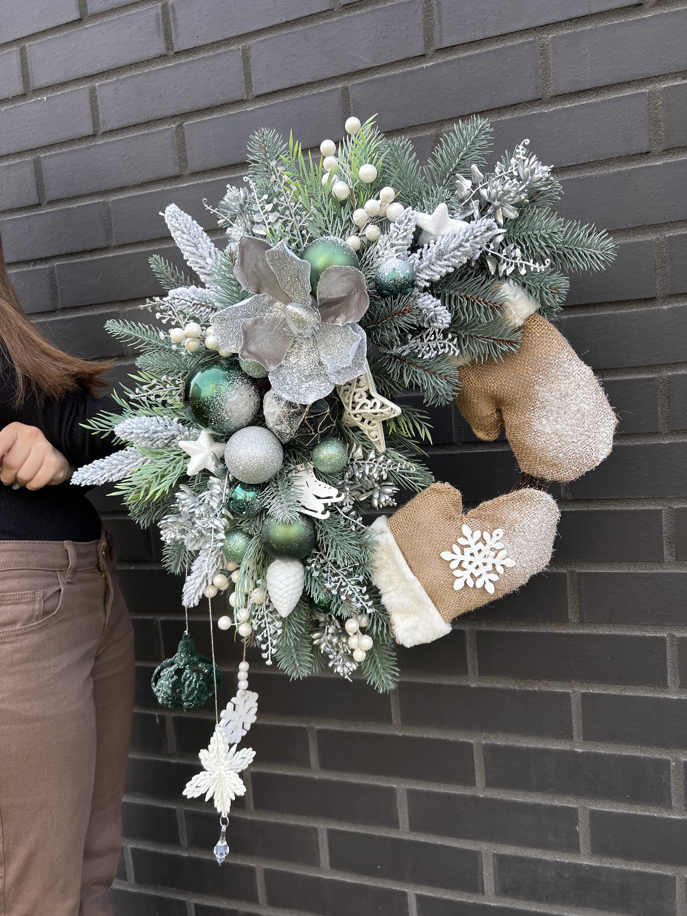 Christmas Wreath "winter Mittens " - Etsy