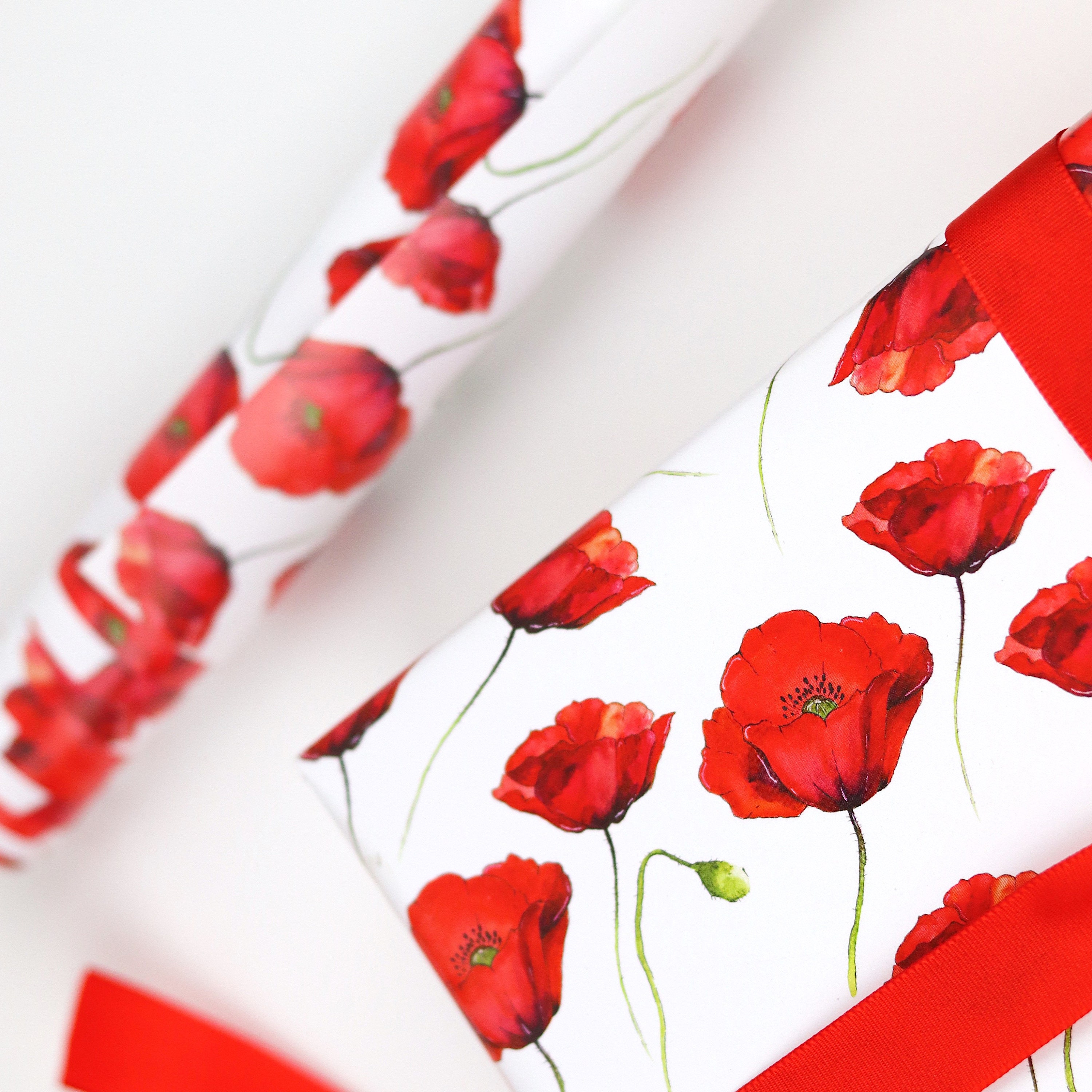 Poppy Themed Wrapping Papper. Gift Wrap With Poppies. - Etsy