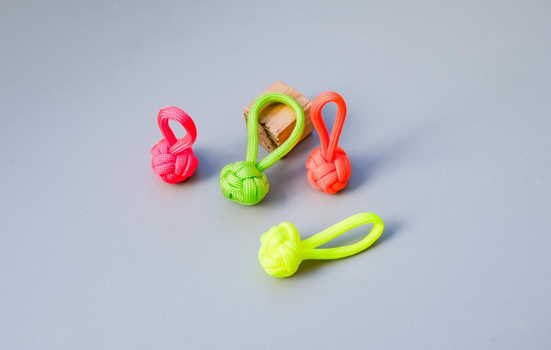 Keychain in Fluorescent Color Paracord of Your Choice - Etsy