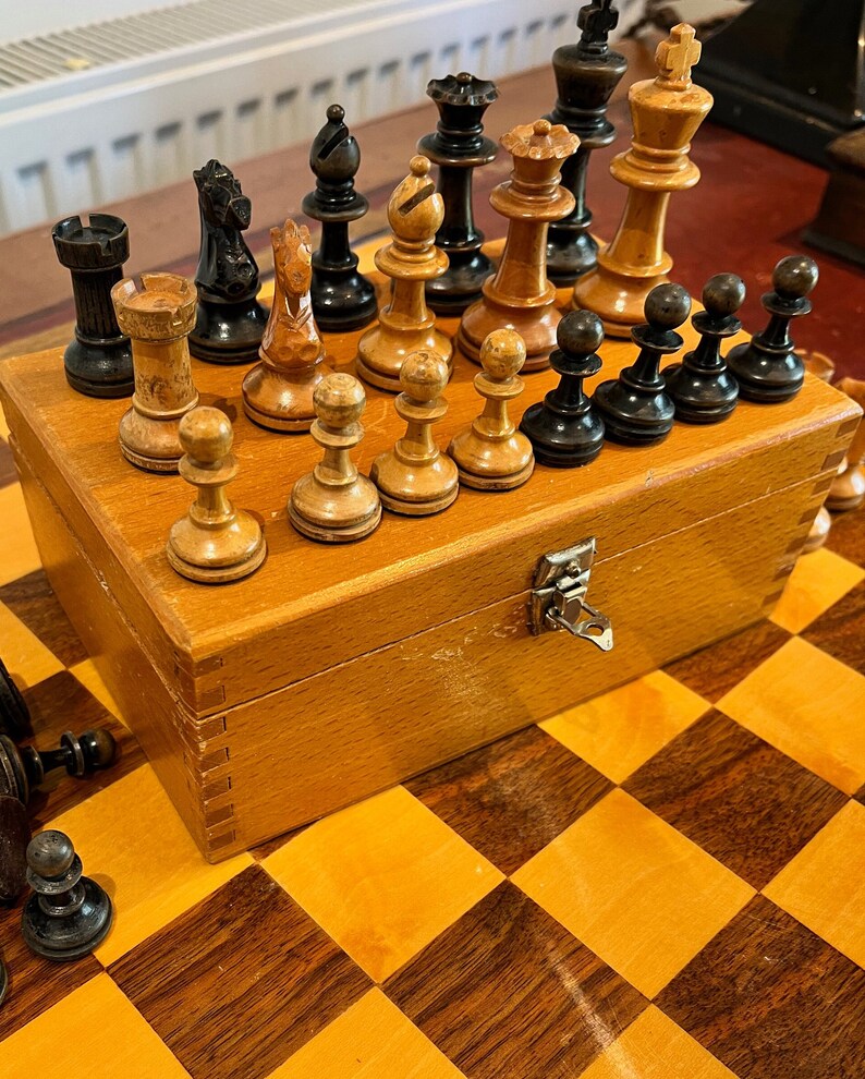 Staunton Small Chess Set With Inlaid Board C1900 - Etsy