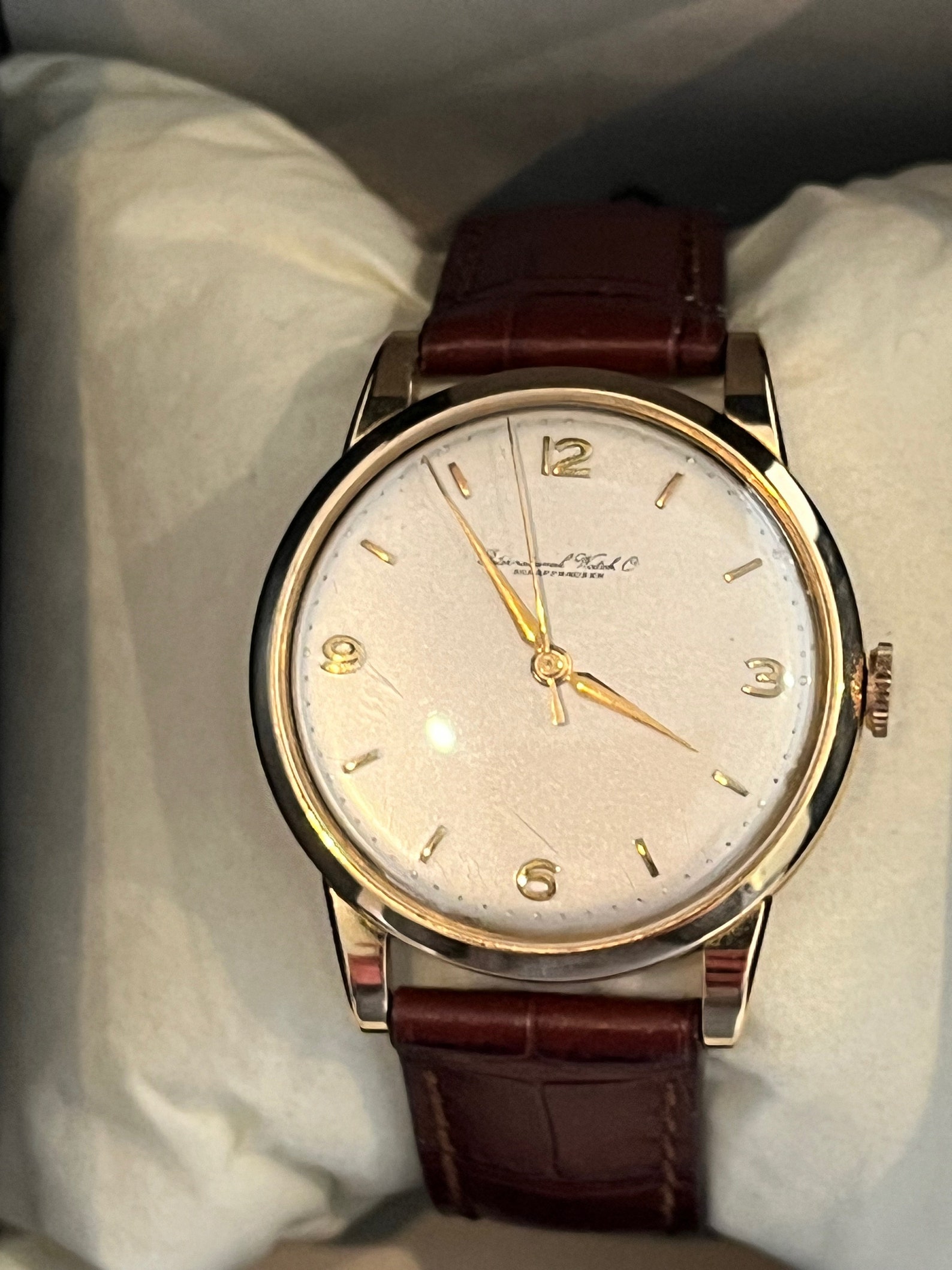 A Vintage 18K Gold Cased International Watch Co. Shaffhausen Gents ...