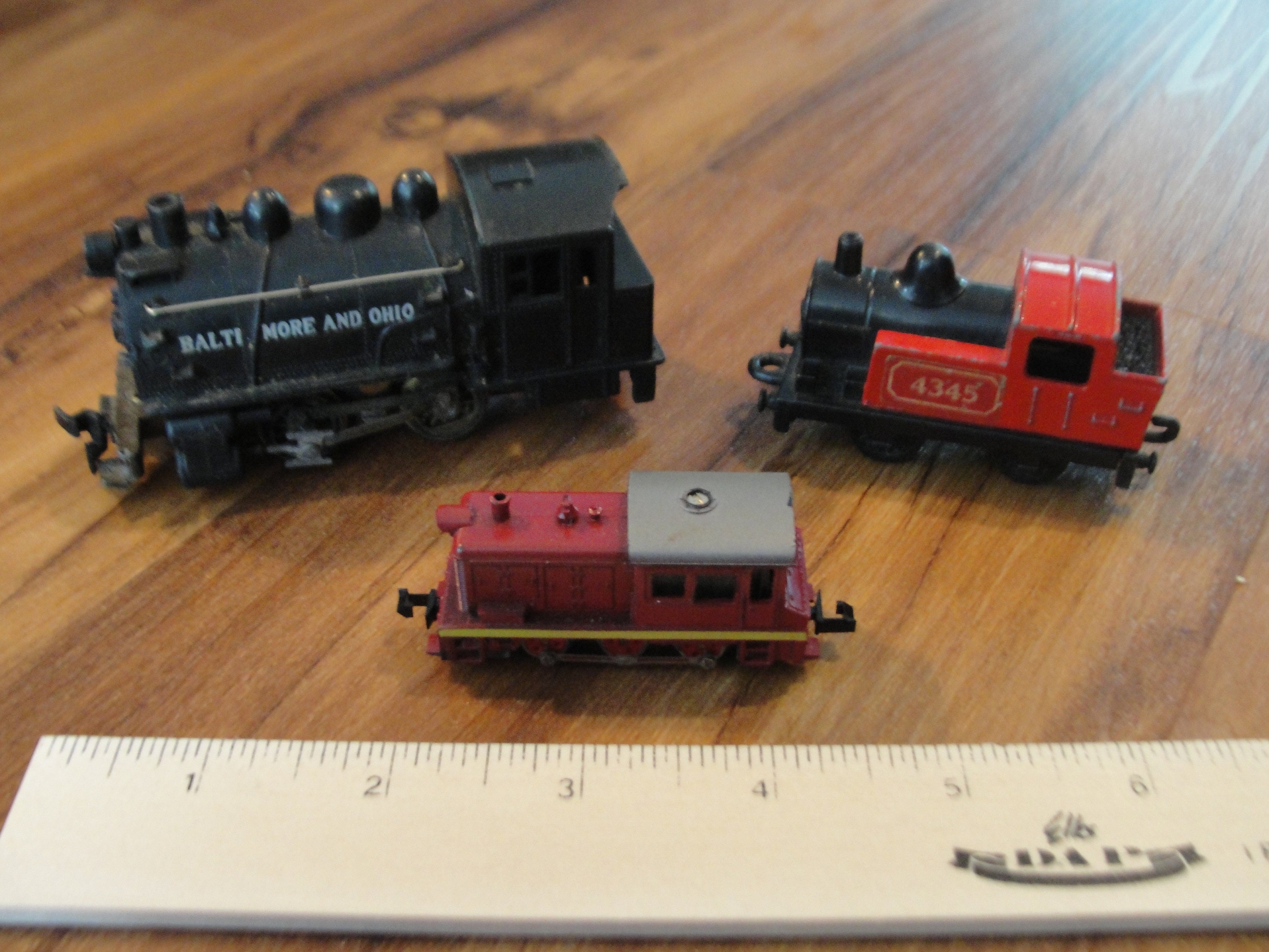 Lot of 3 Small Train Engines b & O Model Train Engine,matchbox 0-4-0 ...